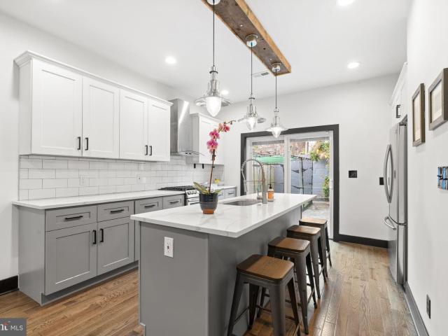 2674 Martha St, Philadelphia, PA