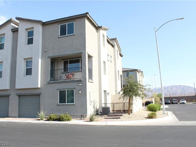 2674 Matador Red Avenue