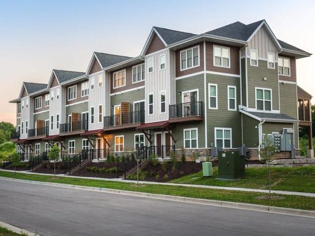 2674 Notre Dame Dr Unit 702, Fitchburg, WI 53711