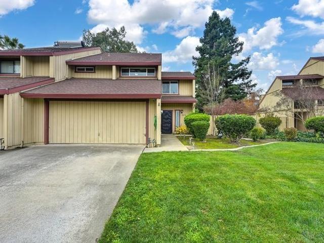 2674 Crystal Ct, West Sacramento, CA 95691