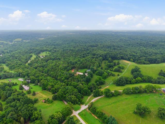 2675 Burton Pike
