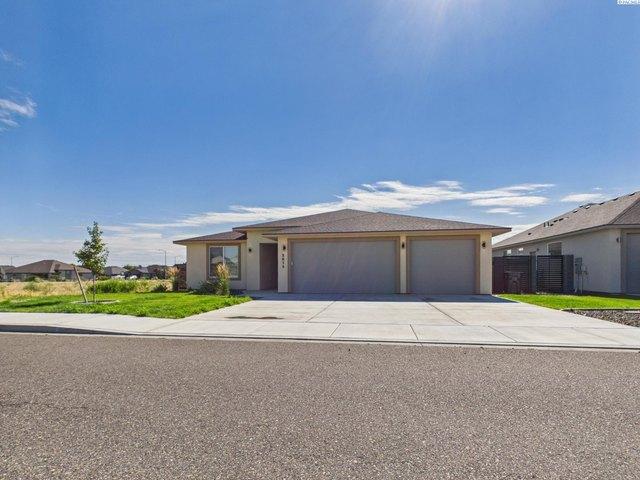 2675 Friesian Ct, West Richland, WA 99353