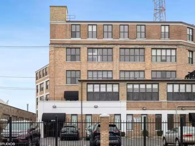 2675 W Grand Ave #302, Chicago, IL 60612 MLS 12154008
