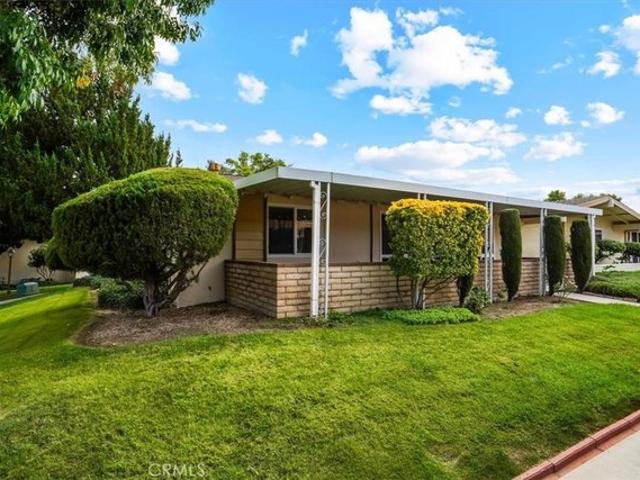 26760 Whispering Leaves Dr Unit A, Newhall, CA 91321