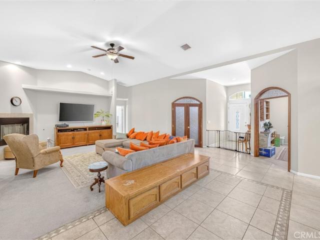 26760 Cinch