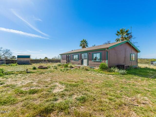 26767 Hillward N, Congress, AZ 85332