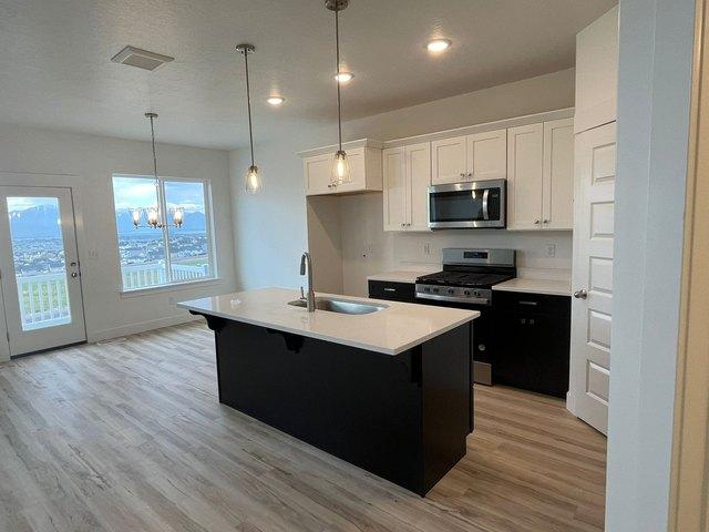 2676 N Blue Dawn Ln, Saratoga Springs, UT 84045