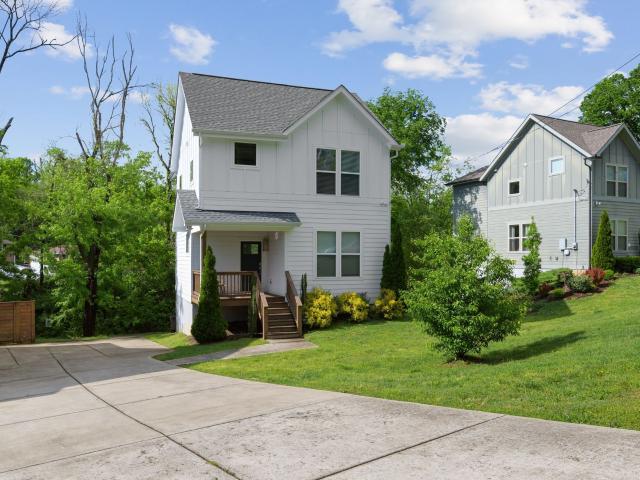 2676 Hartford Dr