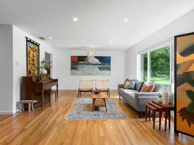 2677 Heatherwood Drive