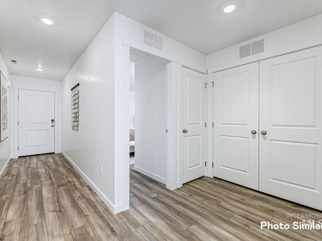 2677 W Pollinator Dr