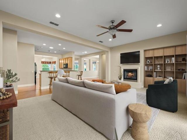 2678 Kingfisher Ln, Lincoln, CA 95648