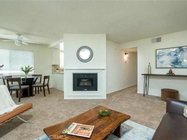 26794 Claudette St Unit 341, Canyon Country, CA 91351
