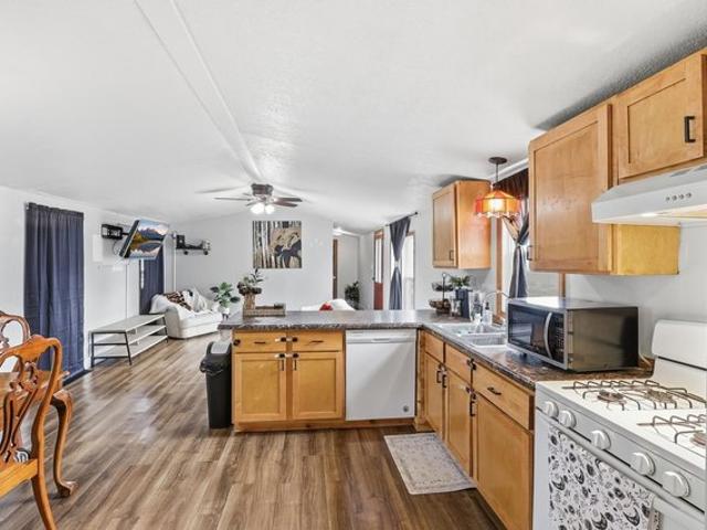 2679 Alissa Ln, Maplewood, MN 55119