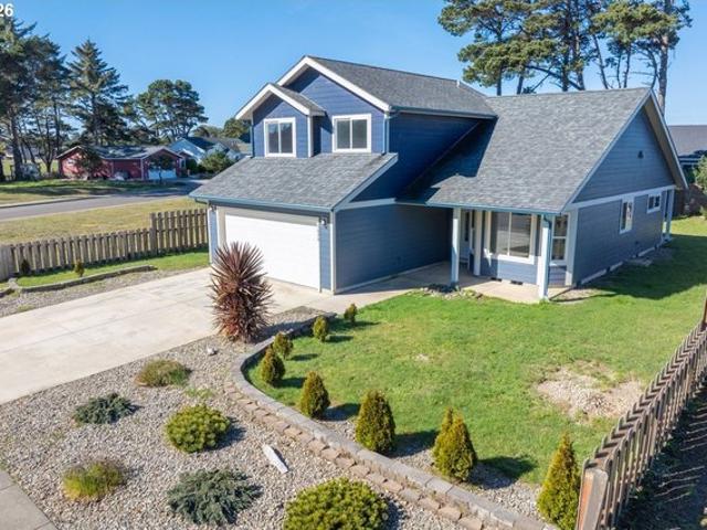 2679 Franklin Ave SW, Bandon, OR 97411