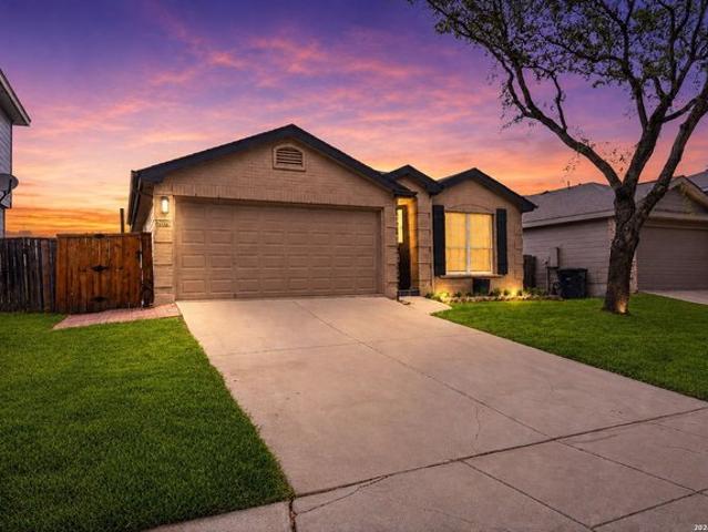 2679 Hunt St, New Braunfels, TX 78130