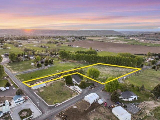 2673 S 1050 E, Hagerman, ID 83332