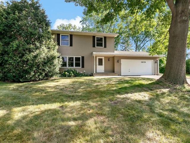 2679 16th Ter NW, Saint Paul, MN 55112