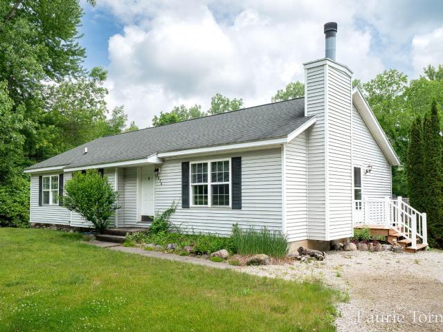 2670 Grand River Drive NE