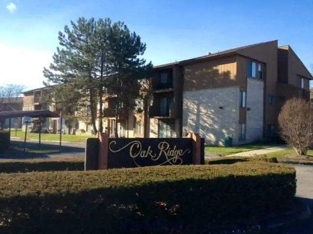 26717 Berg Rd, Southfield, MI 48033