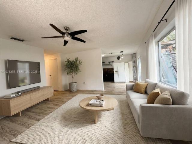 2671 NW 87th Ln, Sunrise, FL 33322 | MLS #A11938 | Compass