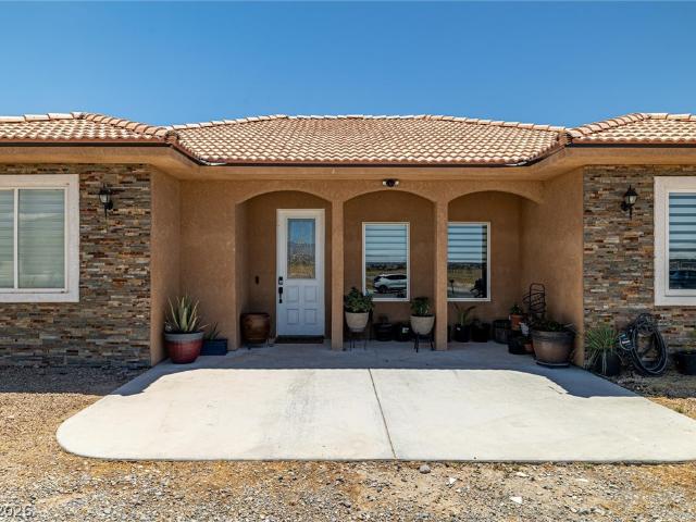 2671 E Hacienda Street