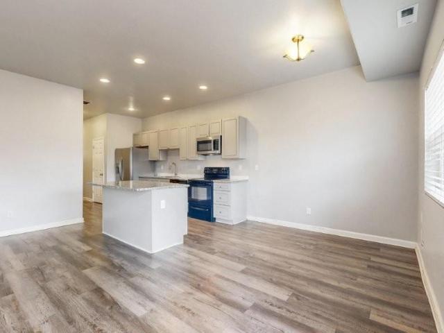 2671 Sable Boulevard