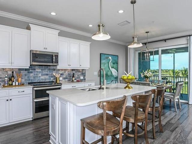2671 Seychelles Cir Unit 1806, Naples, FL
