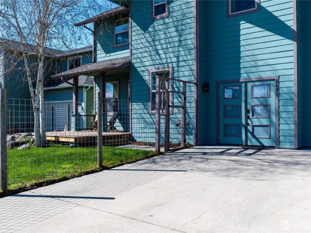 2671 Wilson St, Port Townsend, WA 98368 | MLS #2489 | Compass