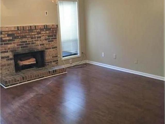2672 Moss Lane