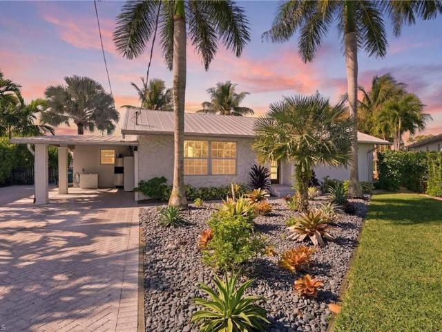 2672 Gulfview Dr, Naples, FL 34112 | MLS #226001 | Compass
