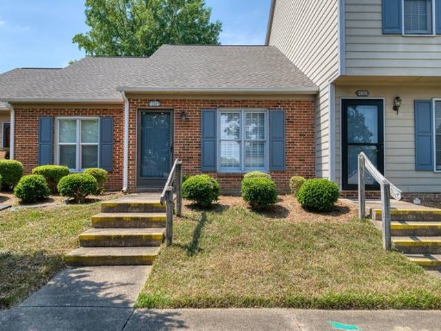2672 Hitchcock Dr, Durham, NC 27705