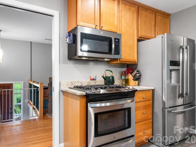 267 25th Avenue NW