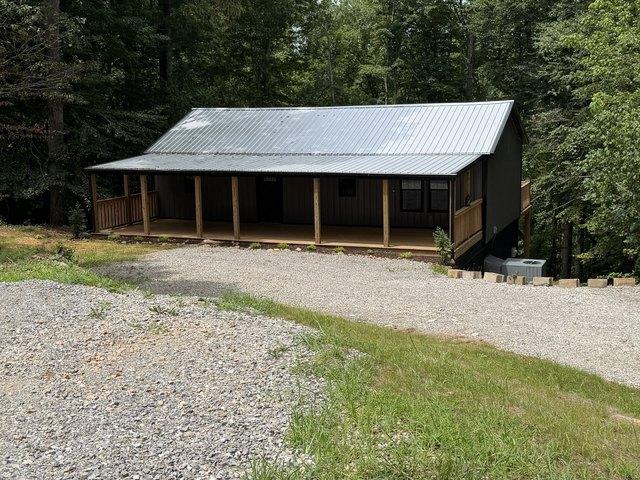 267 Collins River Dr, Rock Island, TN 38581