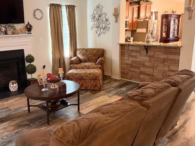267 Castleton Circle