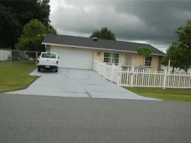 267 CRANBROOK DR, KISSIMMEE, FL 34758 Single Family Residence.