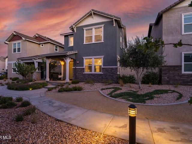 267 Galveston Ln, Palmdale, CA 93551