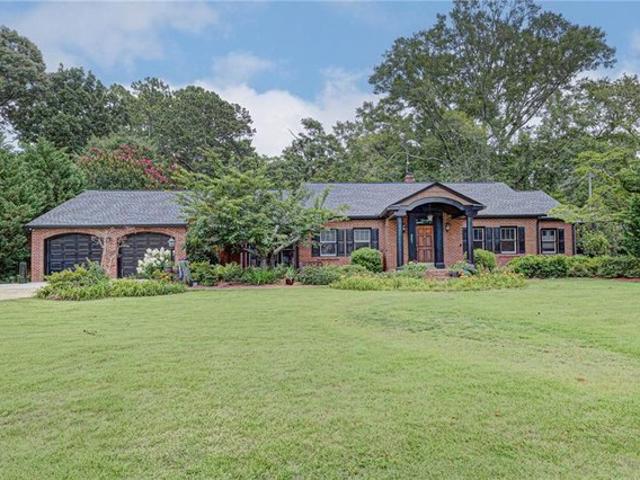 267 Hillcrest Ave, Auburn, AL 36830