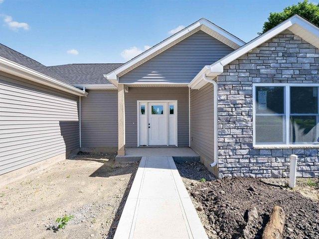 267 Marcelle Dr, Fort Wayne, IN 46845
