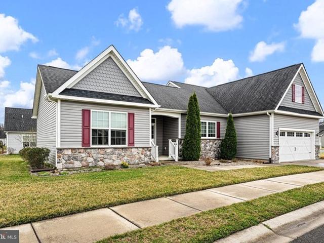 267 Nobles Pond Xing, Dover, DE 19904