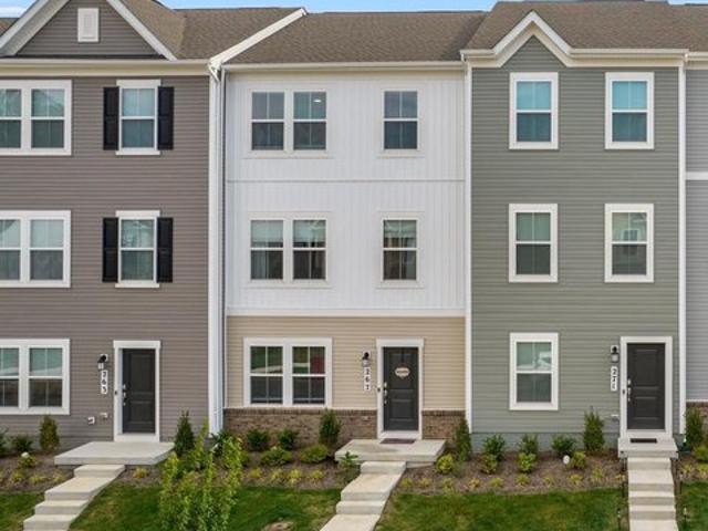 267 Sandy Bottom Cir, Ranson, WV 25438