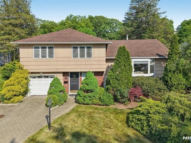 267 Pershing Ave, Ridgewood, NJ 07450
