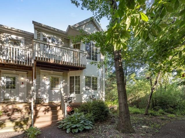 267 W Treehouse Ln, Round Lake, IL 60073