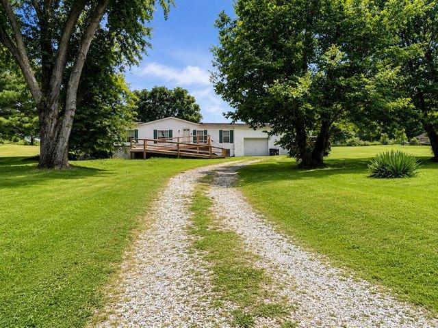 2684 Blue Springs Rd, Sparta, TN 38583