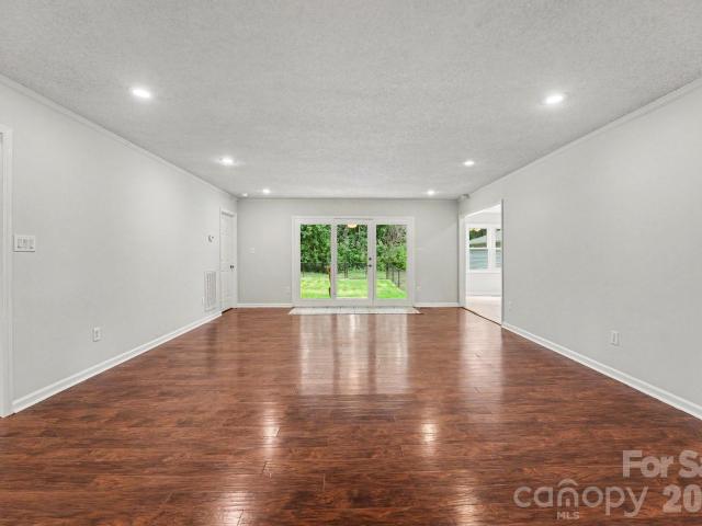 2684 Tiffany Street