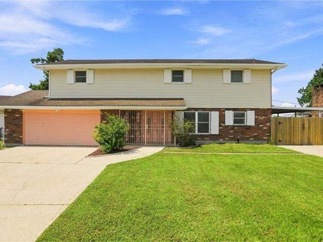 2684 Vulcan St, Harvey, LA 70058