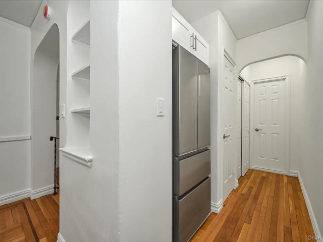 2685 Creston Avenue, Unit 1E | Compass