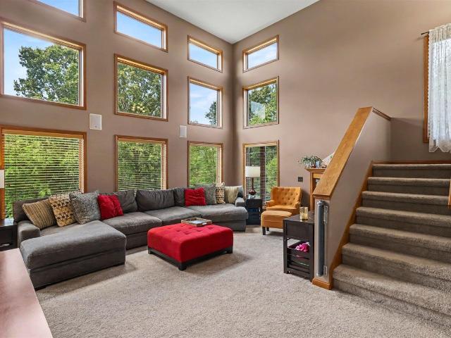 2685 Hunters Point