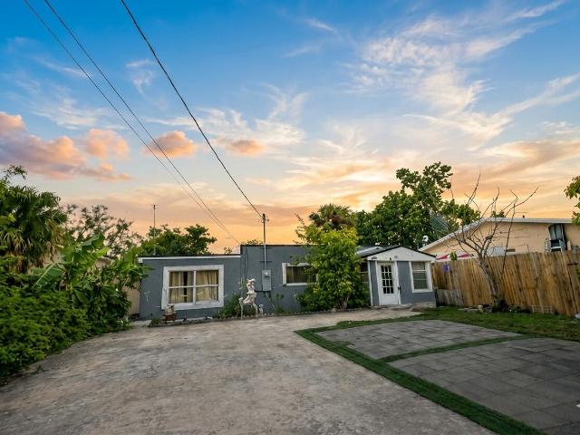 2686 Summit Blvd, West Palm Beach, FL 33406 | MLS #B26010