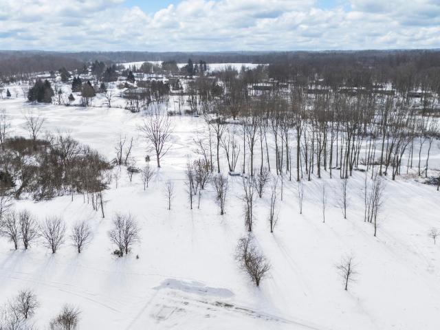 2686 West Lakeland Drive, Unit 34, Berrien Springs, MI 49103 | MLS #26002 | Compass