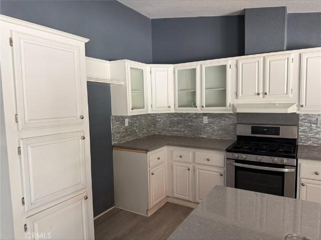 26875 Pleasant